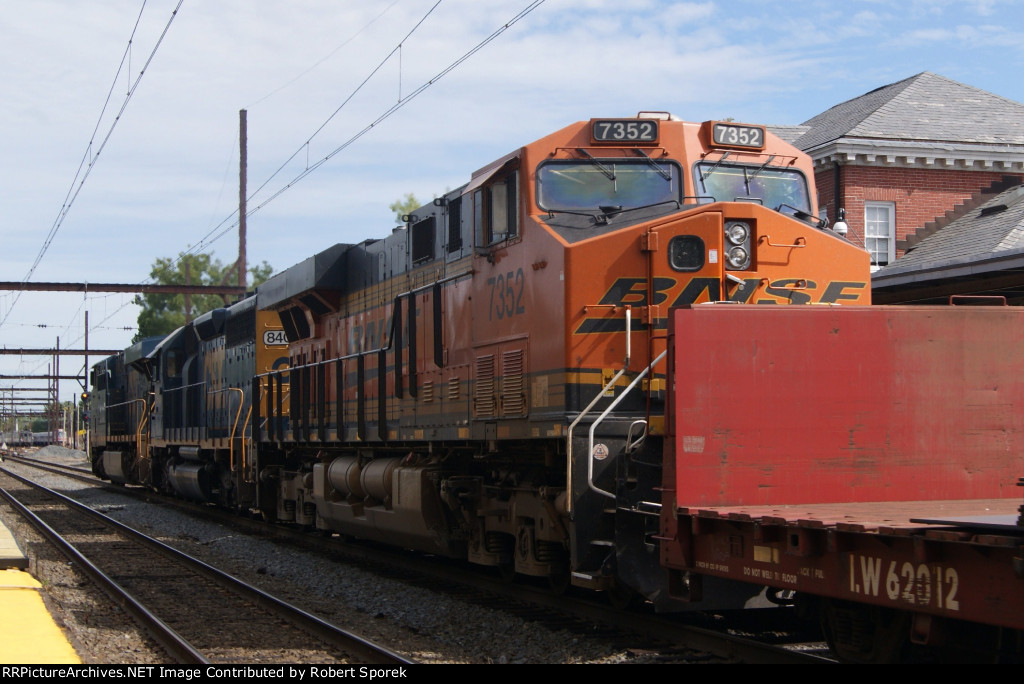BNSF 7352
